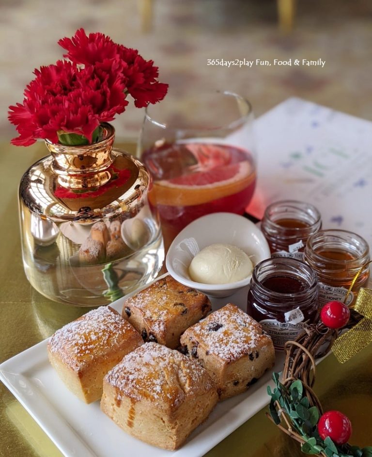 Ritz Carlton Chihuly Lounge Festive Afternoon Tea – 365days2play Fun ...