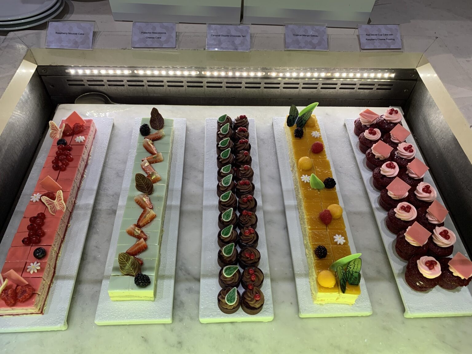 Crossroads at Singapore Marriott Tang Plaza Hotel – The international ...