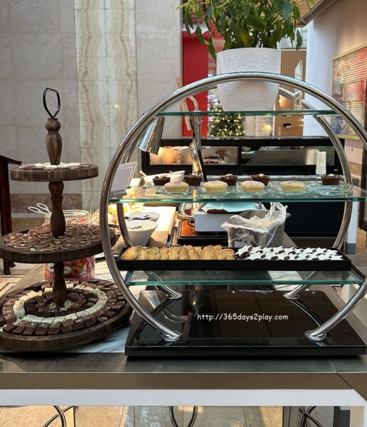 Review of Festive Afternoon Tea at Colony, Ritz Carlton Millenia ...