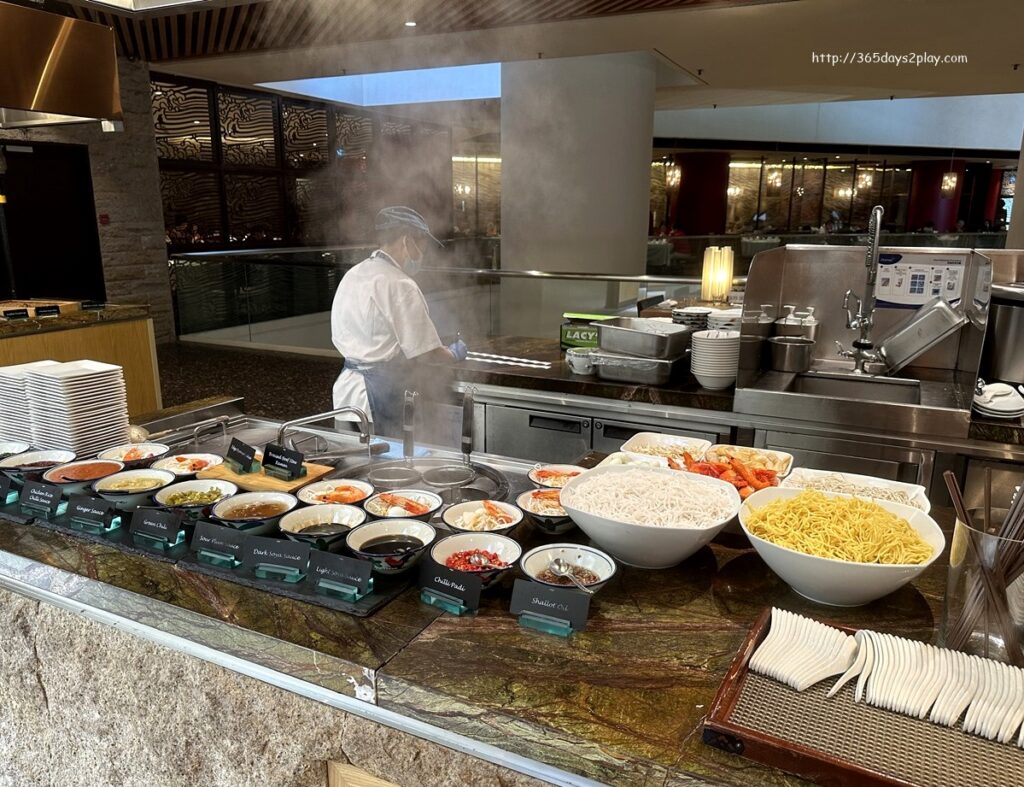 Pan Pacific Edge Sunday Brunch Buffet – Food is great and there’s even ...