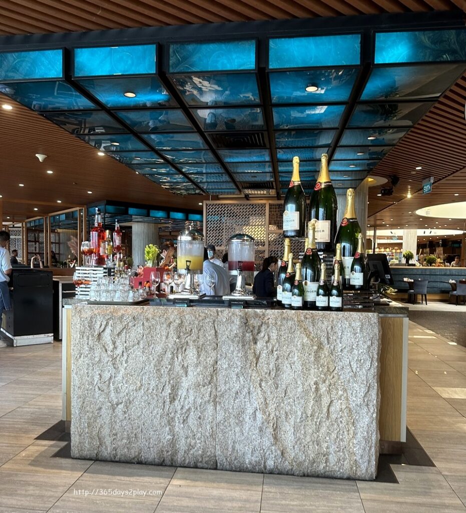 Pan Pacific Edge Sunday Brunch Buffet – Food is great and there’s even ...