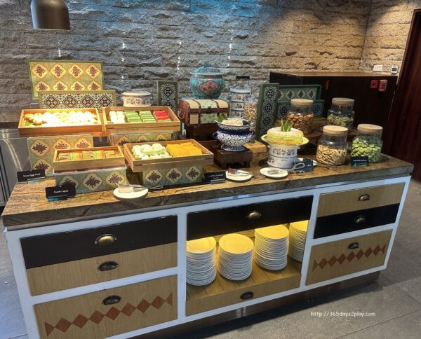 Pan Pacific Edge Sunday Brunch Buffet – Food is great and there’s even ...