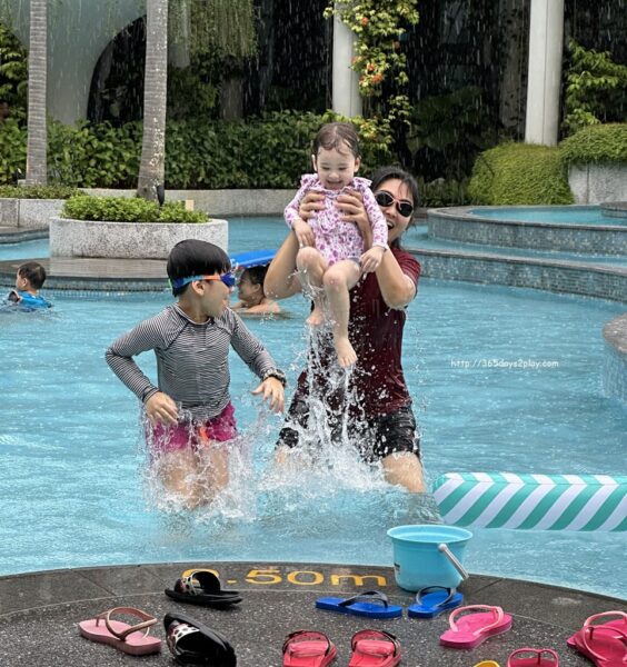 Oasia Resort Sentosa Staycation Review – Gorgeous swimming pool and ...