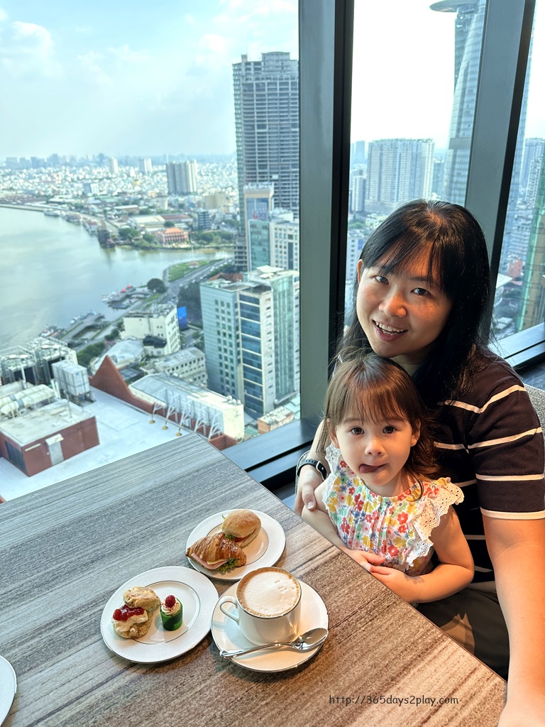 Hilton Saigon – Executive Lounge (4) – 365days2play Fun, Food & Family