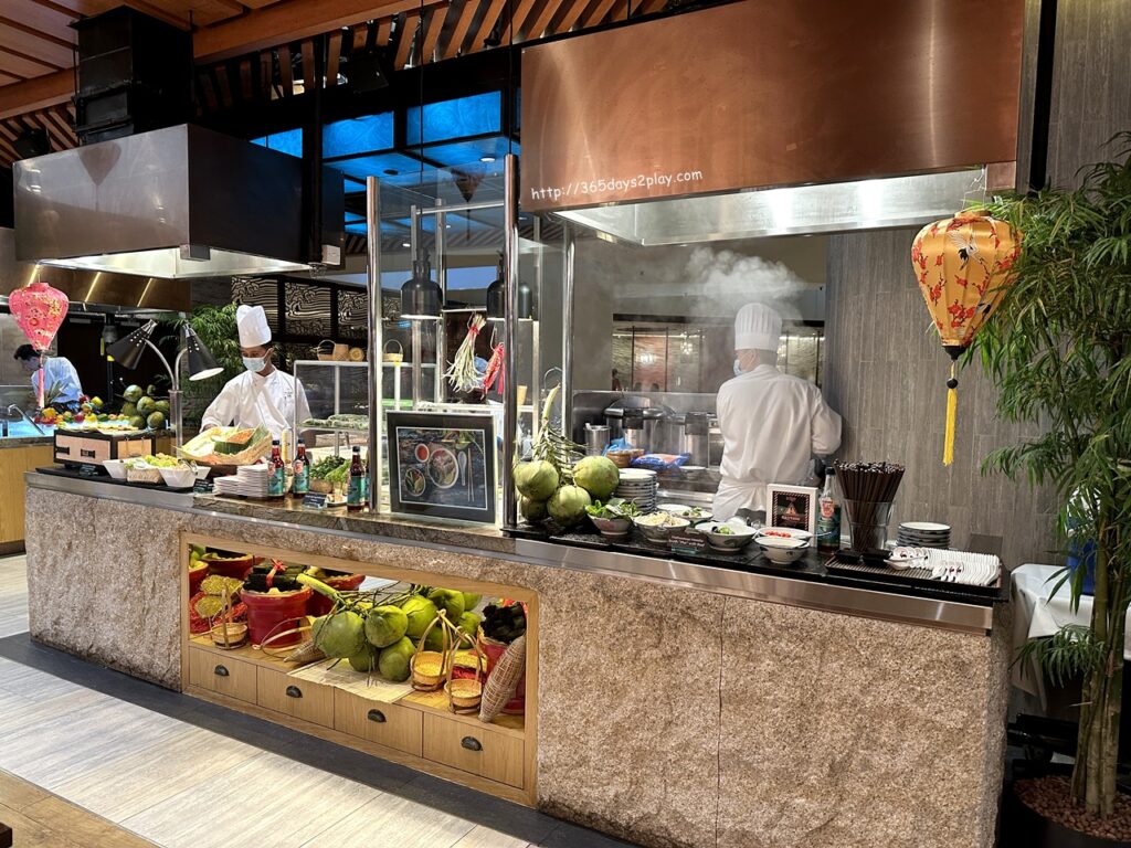 “Tastes of Vietnam” at Edge, Pan Pacific Singapore – The Pho is a must ...